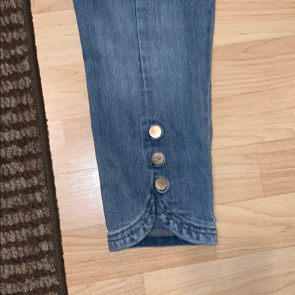 Cache | Jeans | Cache Capri Jeans | Poshmark